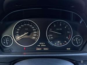 Black BMW 325 2016 in Rokiskis, with an engine capacity of 2.00 L and mileage of 258 thousand km for 10300 €, photo 31 on AUTOMOTO.COM.LV