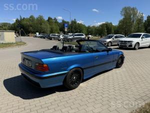 Zils BMW 325 1994 Liepāja, ar dzinēja tilpumu 2.50 L un nobraukumu 318 tūkst. km par 5500 €, foto 10 vietnē AUTOMOTO.COM.LV