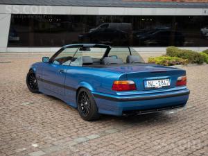 Zils BMW 325 1994 Liepāja, ar dzinēja tilpumu 2.50 L un nobraukumu 318 tūkst. km par 5200 €, foto 3 vietnē AUTOMOTO.COM.LV