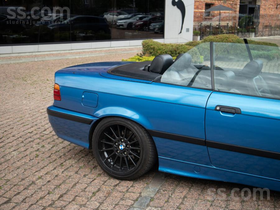Zils BMW 325 1994 Liepāja, ar dzinēja tilpumu 2.50 L un nobraukumu 318 tūkst. km par 5200 €, foto 10 vietnē AUTOMOTO.COM.LV