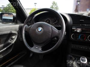 Zils BMW 325 1994 Liepāja, ar dzinēja tilpumu 2.50 L un nobraukumu 318 tūkst. km par 5200 €, foto 20 vietnē AUTOMOTO.COM.LV