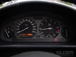 Zils BMW 325 1994 Liepāja, ar dzinēja tilpumu 2.50 L un nobraukumu 318 tūkst. km par 5200 €, foto 21 vietnē AUTOMOTO.COM.LV