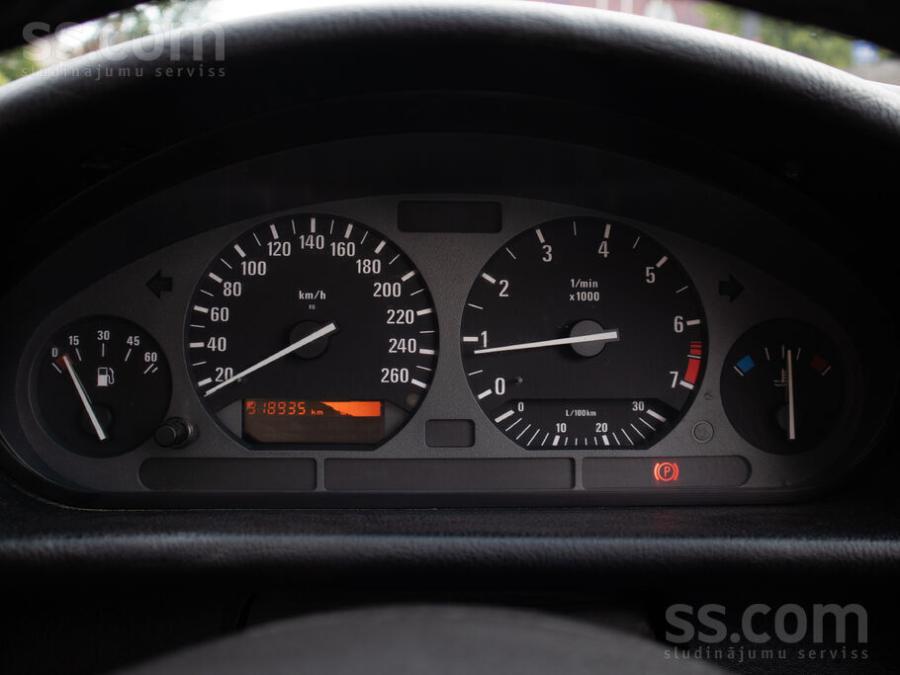 Zils BMW 325 1994 Liepāja, ar dzinēja tilpumu 2.50 L un nobraukumu 318 tūkst. km par 5200 €, foto 21 vietnē AUTOMOTO.COM.LV