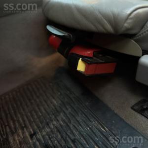 Zils BMW 325 2002 Rīga, ar dzinēja tilpumu 2.50 L un nobraukumu 281 tūkst. km par 5000 €, foto 16 vietnē AUTOMOTO.COM.LV