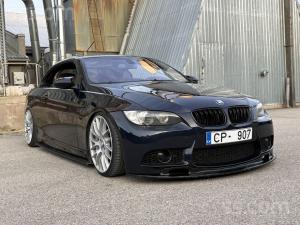 Blue BMW 325 2007 in Valmiera, with an engine capacity of 3.00 L and mileage of 240 thousand km for 8750 €, photo 5 on AUTOMOTO.COM.LV