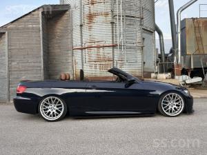 Blue BMW 325 2007 in Valmiera, with an engine capacity of 3.00 L and mileage of 240 thousand km for 8750 €, photo 9 on AUTOMOTO.COM.LV