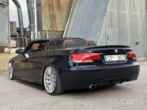 Blue BMW 325 2007 in Valmiera, with an engine capacity of 3.00 L and mileage of 240 thousand km for 8750 €, photo 11 on AUTOMOTO.COM.LV