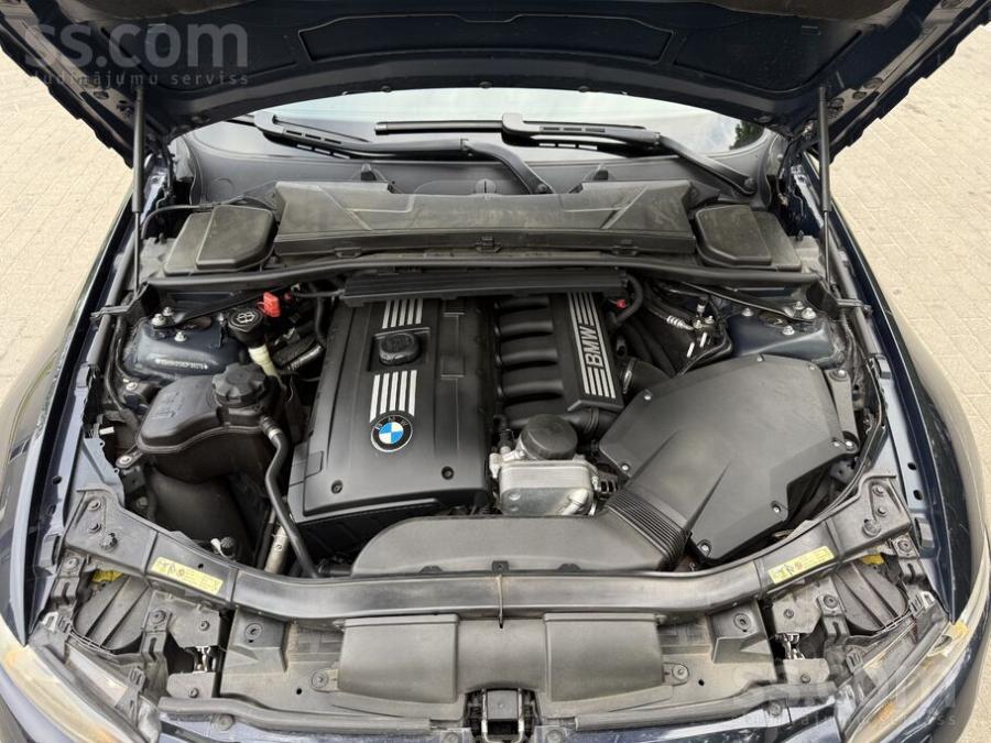 Blue BMW 325 2008 in Jurmala, with an engine capacity of 3.00 L and mileage of 213 thousand km for 11500 €, photo 11 on AUTOMOTO.COM.LV
