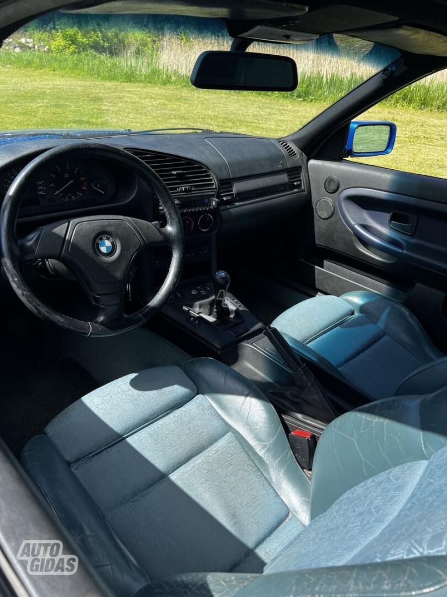Blue BMW 325 1994 in Radviliskis, with an engine capacity of 2.50 L and mileage of 391 thousand km for 6300 €, photo 13 on AUTOMOTO.COM.LV