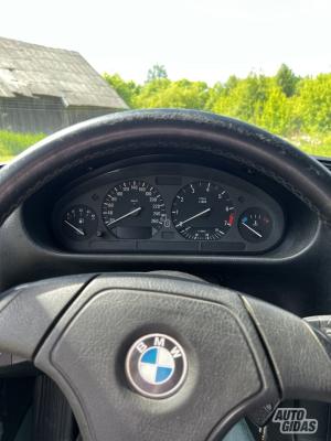 Blue BMW 325 1994 in Radviliskis, with an engine capacity of 2.50 L and mileage of 391 thousand km for 6300 €, photo 14 on AUTOMOTO.COM.LV