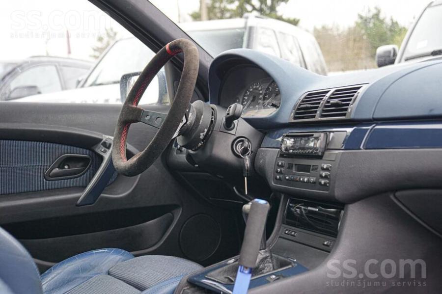 Blue BMW 325 2002 in Riga, with an engine capacity of 2.50 L and mileage of 198 thousand km for 3290 €, photo 7 on AUTOMOTO.COM.LV