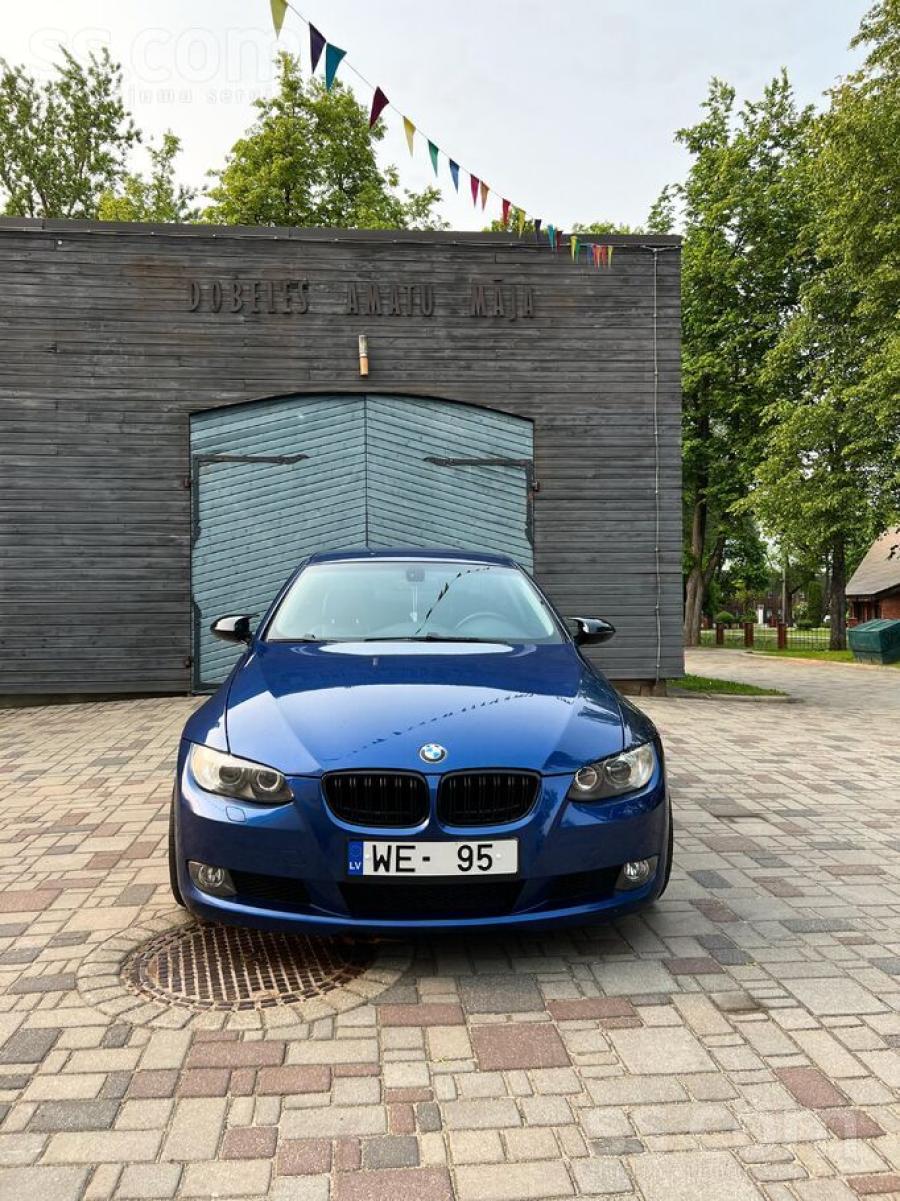 Blue BMW 325 2006 in Dobele, with an engine capacity of 2.50 L and mileage of 195 thousand km for 7900 €, photo 7 on AUTOMOTO.COM.LV