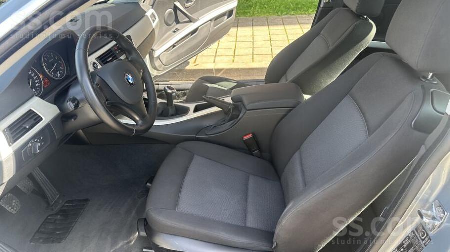 Zils BMW 325 2006 Rīga, ar dzinēja tilpumu 2.50 L un nobraukumu 115 tūkst. km par 15000 €, foto 19 vietnē AUTOMOTO.COM.LV