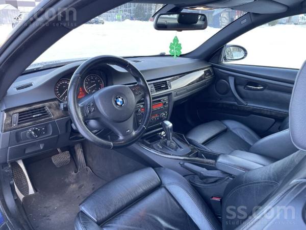 Zils BMW 325 2007 Rīga, ar dzinēja tilpumu 2.50 L un nobraukumu 195 tūkst. km par 7500 €, foto 8 vietnē AUTOMOTO.COM.LV