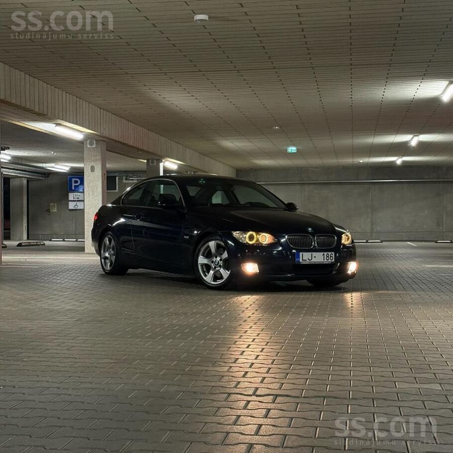 Blue BMW 325 2007 in Riga, with an engine capacity of 2.50 L and mileage of 285 thousand km for 6500 €, photo 1 on AUTOMOTO.COM.LV