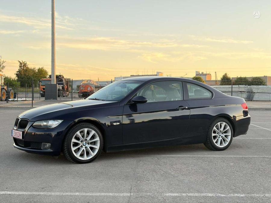 Blue BMW 325 2008 in Marijampole, with an engine capacity of 3.00 L and mileage of 223 thousand km for 5800 €, photo 1 on AUTOMOTO.COM.LV