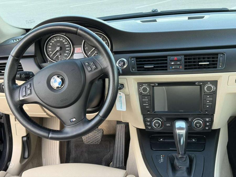 Blue BMW 325 2008 in Marijampole, with an engine capacity of 3.00 L and mileage of 223 thousand km for 5800 €, photo 12 on AUTOMOTO.COM.LV