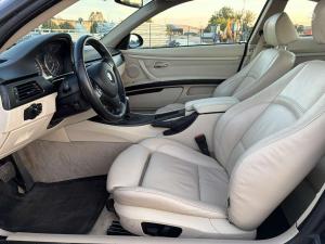 Blue BMW 325 2008 in Marijampole, with an engine capacity of 3.00 L and mileage of 223 thousand km for 5800 €, photo 13 on AUTOMOTO.COM.LV
