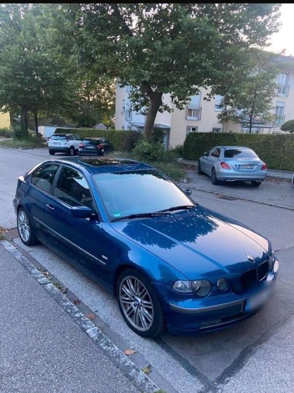 Blue BMW 325 2001 in Alytus, with an engine capacity of 2.49 L and mileage of 296 thousand km for 2999 €, photo 1 on AUTOMOTO.COM.LV