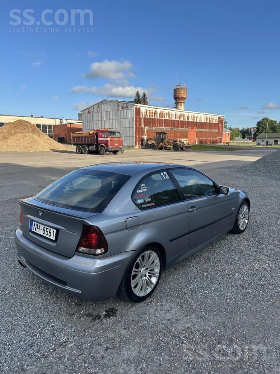 Zils BMW 325 2003 Limbaži, ar dzinēja tilpumu 2.50 L un nobraukumu 230 tūkst. km par 3500 €, foto 4 vietnē AUTOMOTO.COM.LV