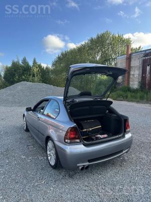 Zils BMW 325 2003 Limbaži, ar dzinēja tilpumu 2.50 L un nobraukumu 230 tūkst. km par 3500 €, foto 5 vietnē AUTOMOTO.COM.LV