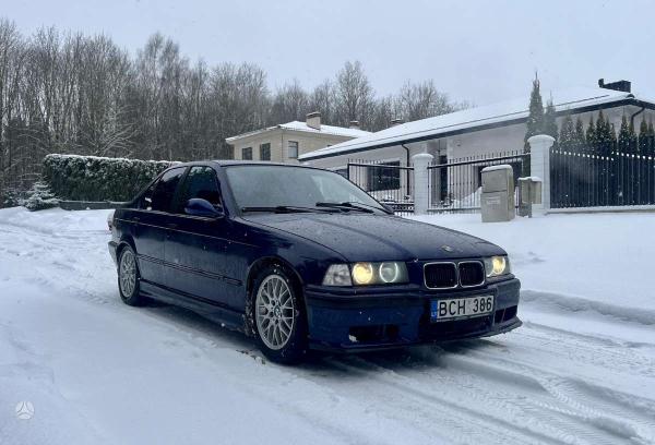 Zils BMW 325 1991 Šauļi, ar dzinēja tilpumu 2.50 L un nobraukumu 243 tūkst. km par 5499 €, foto 2 vietnē AUTOMOTO.COM.LV
