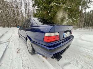 Zils BMW 325 1991 Šauļi, ar dzinēja tilpumu 2.50 L un nobraukumu 243 tūkst. km par 5499 €, foto 6 vietnē AUTOMOTO.COM.LV