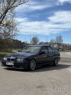 Zils BMW 325 1992 Liepāja, ar dzinēja tilpumu 2.50 L un nobraukumu 100 tūkst. km par 6500 €, foto 4 vietnē AUTOMOTO.COM.LV