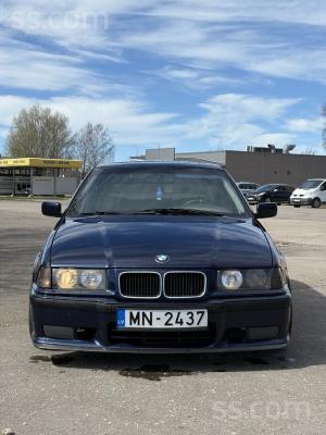 Zils BMW 325 1992 Liepāja, ar dzinēja tilpumu 2.50 L un nobraukumu 100 tūkst. km par 6500 €, foto 9 vietnē AUTOMOTO.COM.LV
