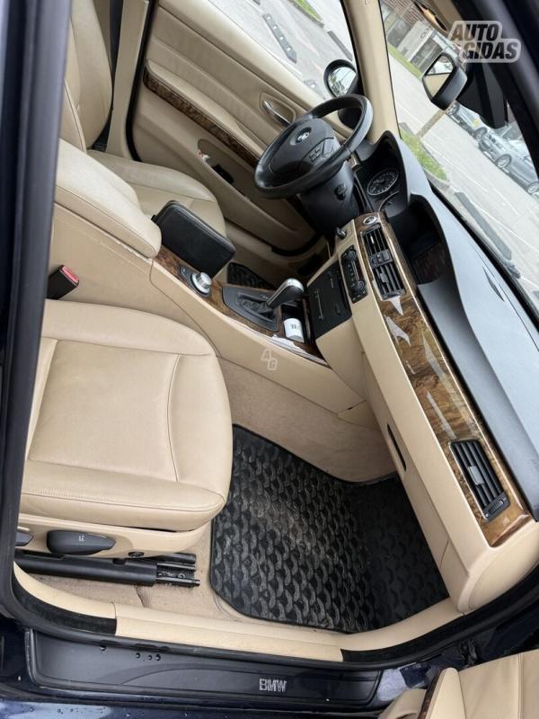 Blue BMW 325 2005 in Klaipeda, with an engine capacity of 2.50 L and mileage of 239 thousand km for 3800 €, photo 7 on AUTOMOTO.COM.LV