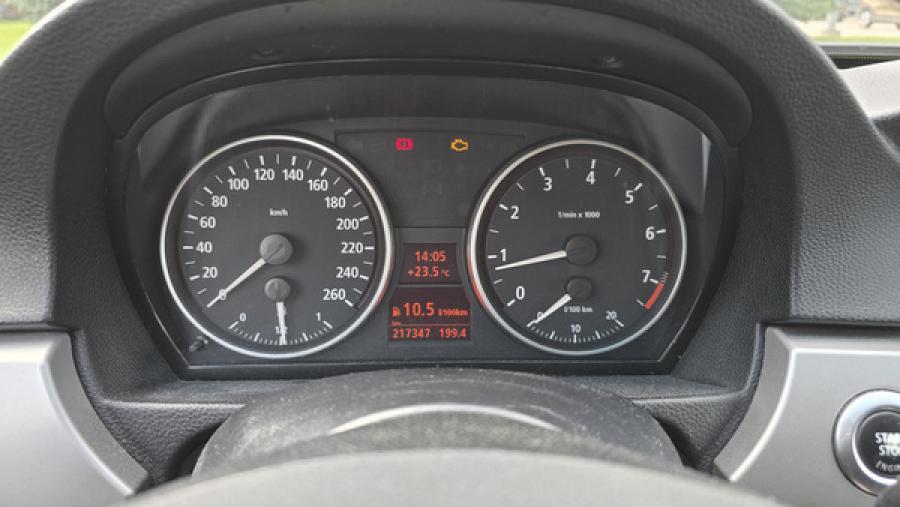 Синий БМВ 325 2005 в Тарту, объемом двигателя 2.50 л и пробегом 217 тыс. км за 5500 €, фото 8 на AUTOMOTO.COM.LV
