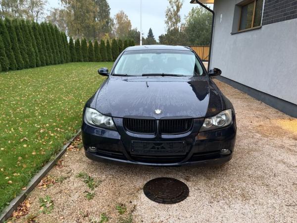 Zils BMW 325 2005 Rīga, ar dzinēja tilpumu 2.50 L un nobraukumu 278 tūkst. km par 4500 €, foto 1 vietnē AUTOMOTO.COM.LV