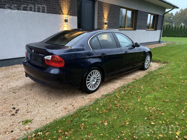 Zils BMW 325 2005 Rīga, ar dzinēja tilpumu 2.50 L un nobraukumu 278 tūkst. km par 4500 €, foto 5 vietnē AUTOMOTO.COM.LV