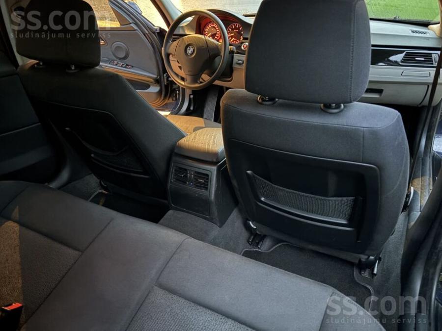 Синий БМВ 325 2005 в Рига, объемом двигателя 2.50 л и пробегом 278 тыс. км за 4500 €, фото 13 на AUTOMOTO.COM.LV