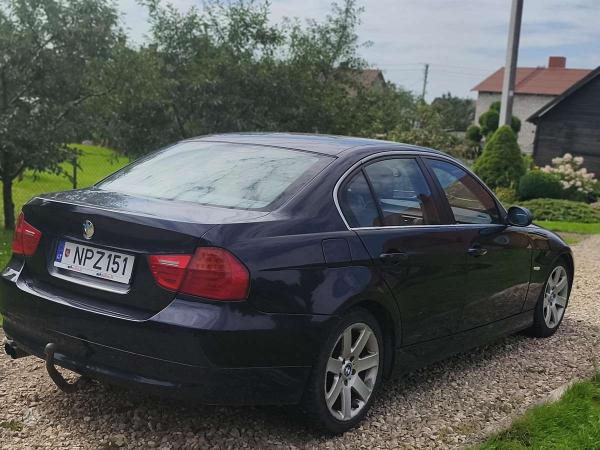 Zils BMW 325 2006 Radviliškis, ar dzinēja tilpumu 2.50 L un nobraukumu 3 tūkst. km par 2200 €, foto 4 vietnē AUTOMOTO.COM.LV