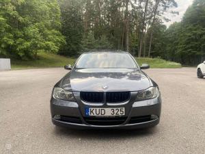 Blue BMW 325 2007 in Druskininkai, with an engine capacity of 2.99 L and mileage of 390 thousand km for 3500 €, photo 3 on AUTOMOTO.COM.LV