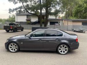 Blue BMW 325 2007 in Druskininkai, with an engine capacity of 2.99 L and mileage of 390 thousand km for 3500 €, photo 9 on AUTOMOTO.COM.LV