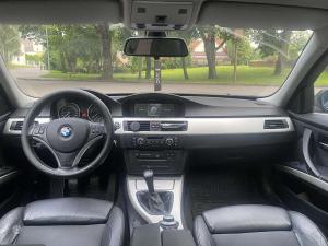 Blue BMW 325 2007 in Druskininkai, with an engine capacity of 2.99 L and mileage of 390 thousand km for 3500 €, photo 12 on AUTOMOTO.COM.LV