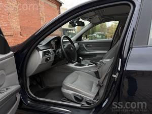 Синий БМВ 325 2009 в Цесис, объемом двигателя 3.00 л и пробегом 238 тыс. км за 4490 €, фото 9 на AUTOMOTO.COM.LV