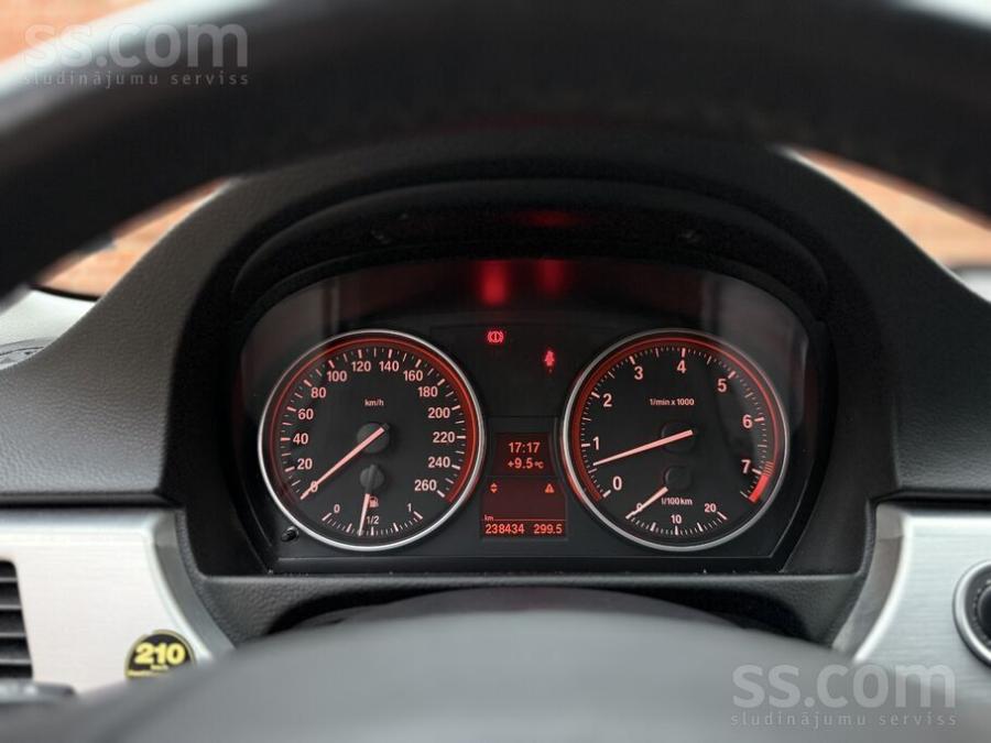 Синий БМВ 325 2009 в Цесис, объемом двигателя 3.00 л и пробегом 238 тыс. км за 4490 €, фото 12 на AUTOMOTO.COM.LV