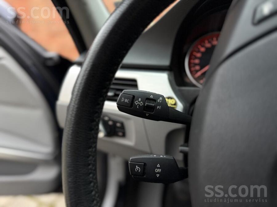 Синий БМВ 325 2009 в Цесис, объемом двигателя 3.00 л и пробегом 238 тыс. км за 4490 €, фото 15 на AUTOMOTO.COM.LV