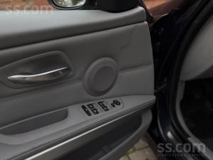 Синий БМВ 325 2009 в Цесис, объемом двигателя 3.00 л и пробегом 238 тыс. км за 4490 €, фото 17 на AUTOMOTO.COM.LV