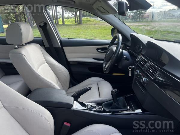 Zils BMW 325 2010 Rīga, ar dzinēja tilpumu 3.00 L un nobraukumu 237 tūkst. km par 7200 €, foto 5 vietnē AUTOMOTO.COM.LV