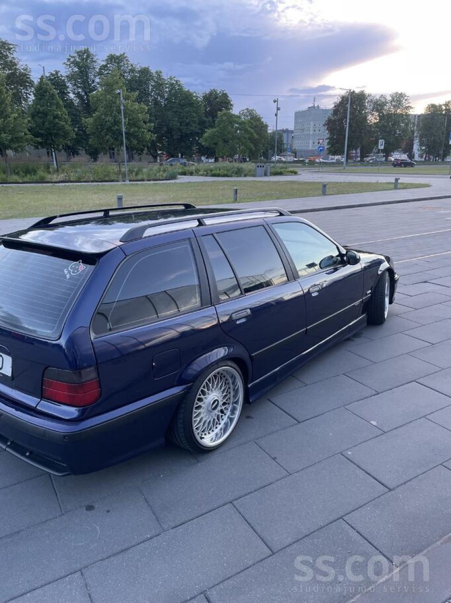 Blue BMW 325 1997 in Riga, with an engine capacity of 3.00 L and mileage of 465 thousand km for 6200 €, photo 4 on AUTOMOTO.COM.LV