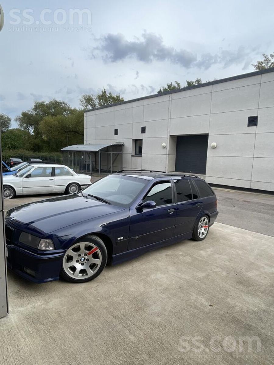 Blue BMW 325 1997 in Riga, with an engine capacity of 3.00 L and mileage of 495 thousand km for 6100 €, photo 9 on AUTOMOTO.COM.LV