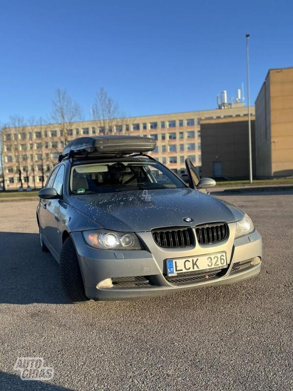 Blue BMW 325 2005 in Kaunas, with an engine capacity of 2.50 L and mileage of 307 thousand km for 4150 €, photo 2 on AUTOMOTO.COM.LV