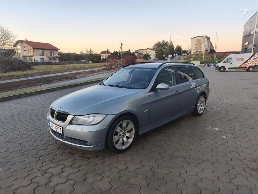 Zils BMW 325 2006 Viļņa, ar dzinēja tilpumu 2.99 L un nobraukumu 400 tūkst. km par 2850 €, foto 6 vietnē AUTOMOTO.COM.LV