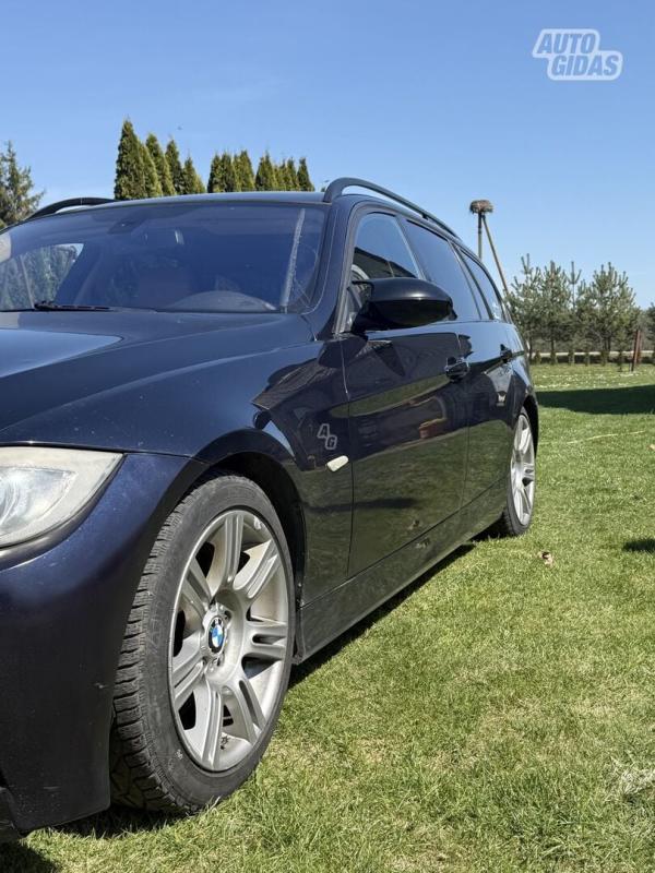 Zils BMW 325 2006 Kauņa, ar dzinēja tilpumu 3.00 L un nobraukumu 445 tūkst. km par 4200 €, foto 2 vietnē AUTOMOTO.COM.LV