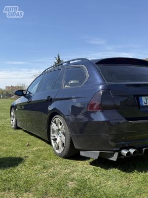 Blue BMW 325 2006 in Kaunas, with an engine capacity of 3.00 L and mileage of 445 thousand km for 3800 €, photo 4 on AUTOMOTO.COM.LV