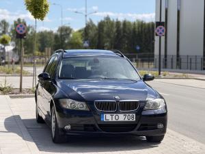 Zils BMW 325 2006 Viļņa, ar dzinēja tilpumu 2.50 L un nobraukumu 238 tūkst. km par 3150 €, foto 4 vietnē AUTOMOTO.COM.LV